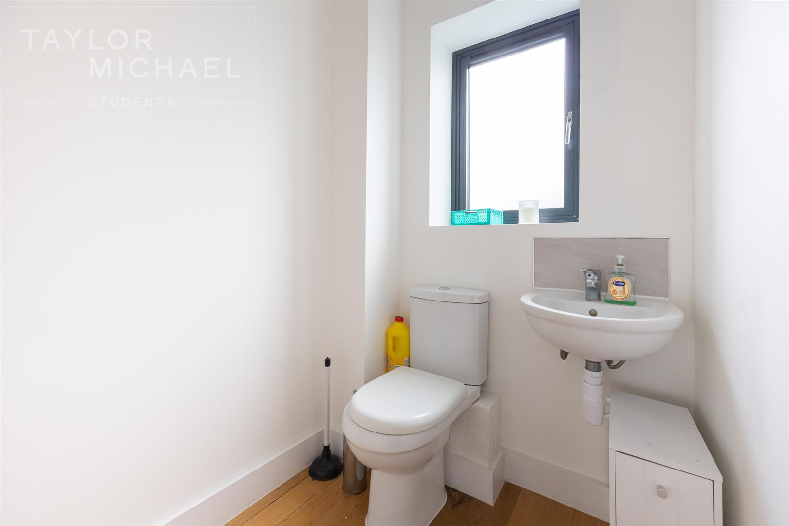 Woodbourne Avenue, Brighton - Taylor Michael